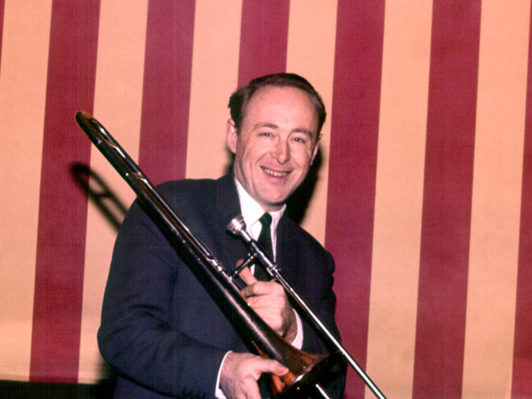 Ils nous quittent : Chris Barber, Sammy Blue, Doug Grisby, James Burke ...